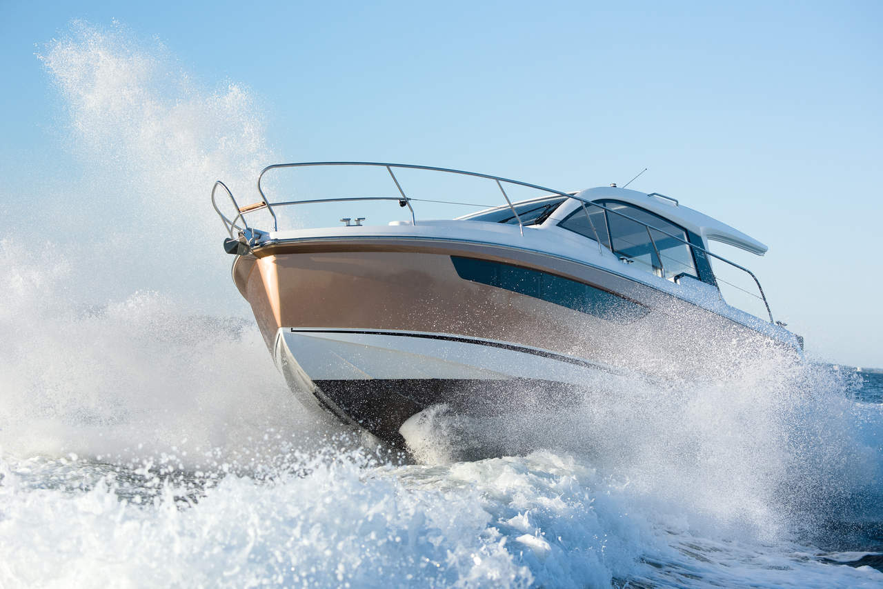 Dynamic-Boats-Tzalavras-Sealine-C330-Ex-8 – Dynamic Boats | Tzalavras